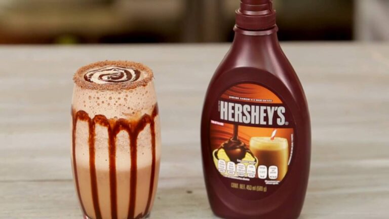 Cómo Hacer una Irresistible Malteada de Chocolate Hershey's: Receta ...