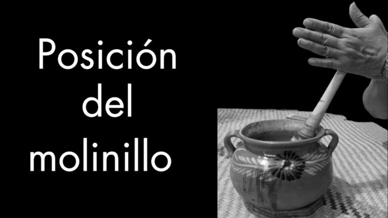 Deliciosa receta de chocolate caliente con molinillo de madera: el ...